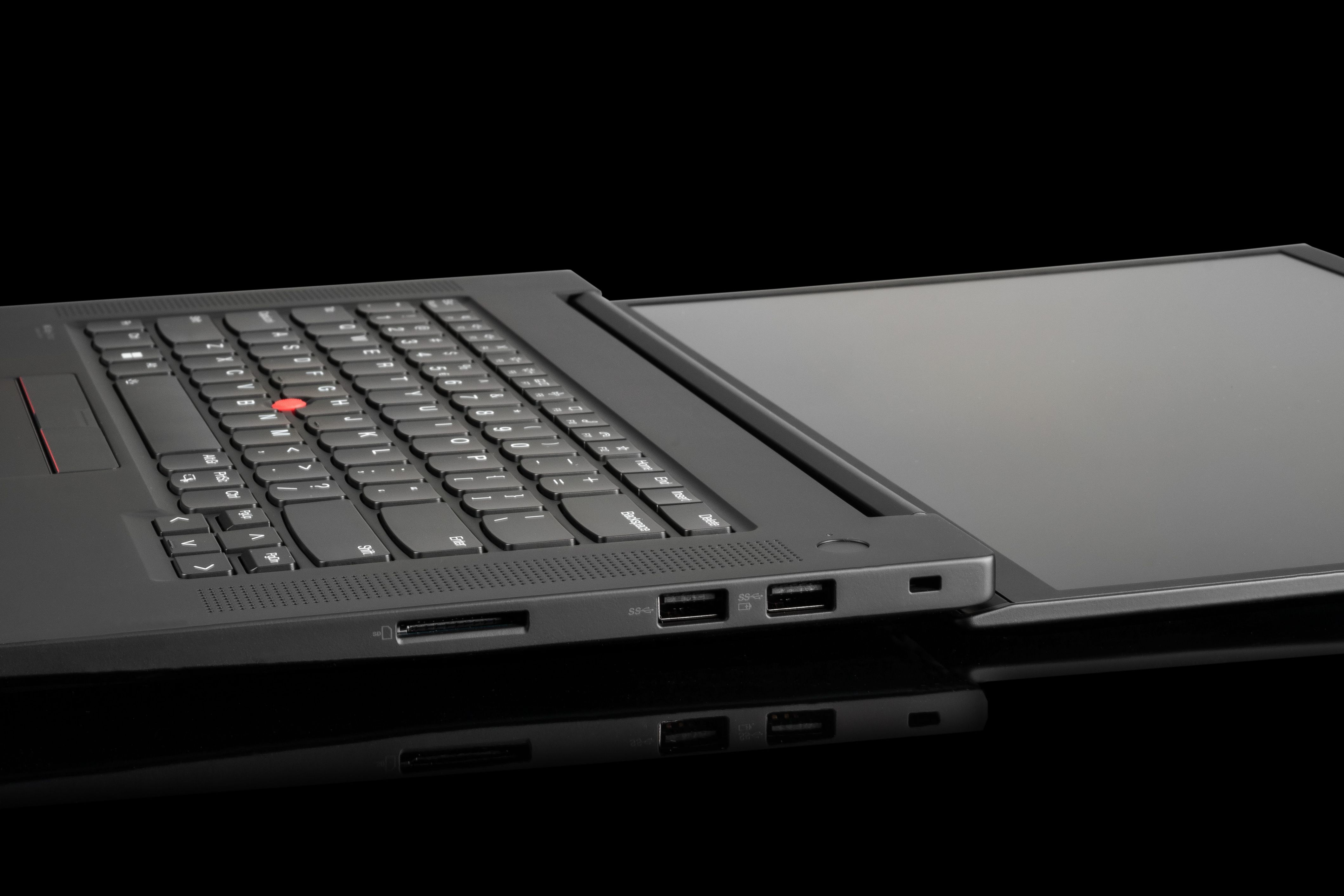 Lenovo ThinkPad P1 Gen 5 21DC0013PB - Digitmedia.pl